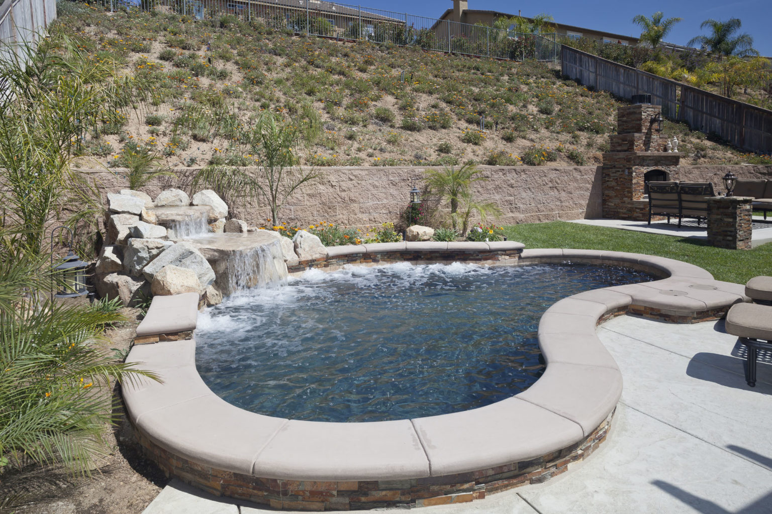 Top Pool Ideas for Small Backyards - California Pools