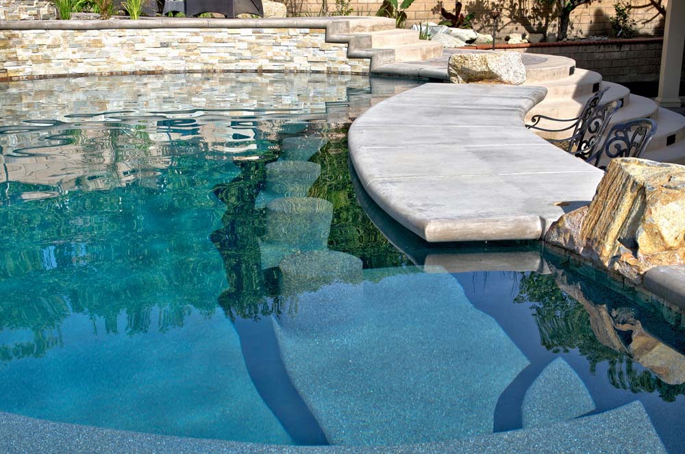 Custom Accessories | California Pools