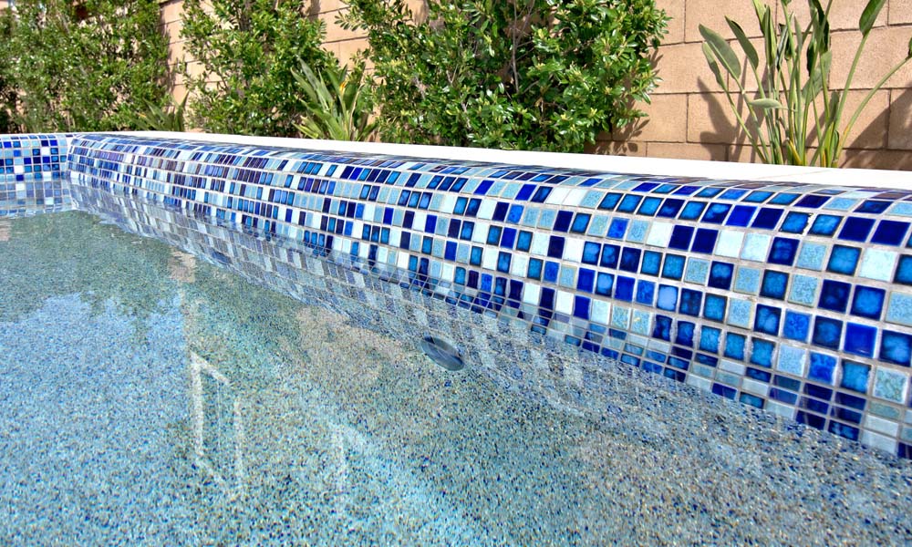 Custom Accessories | California Pools