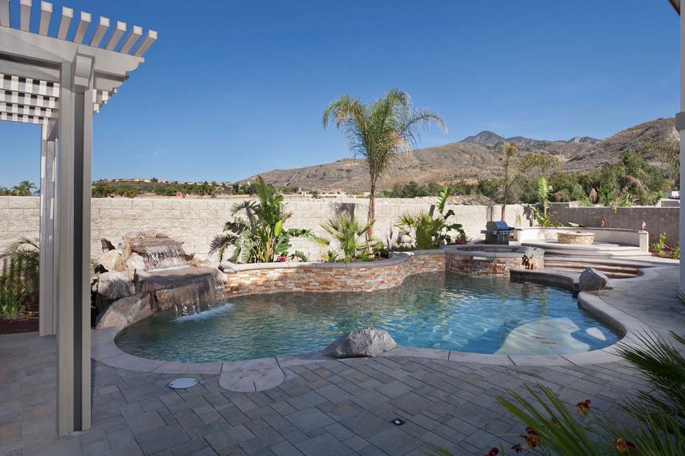Freeform Pools | California Pools