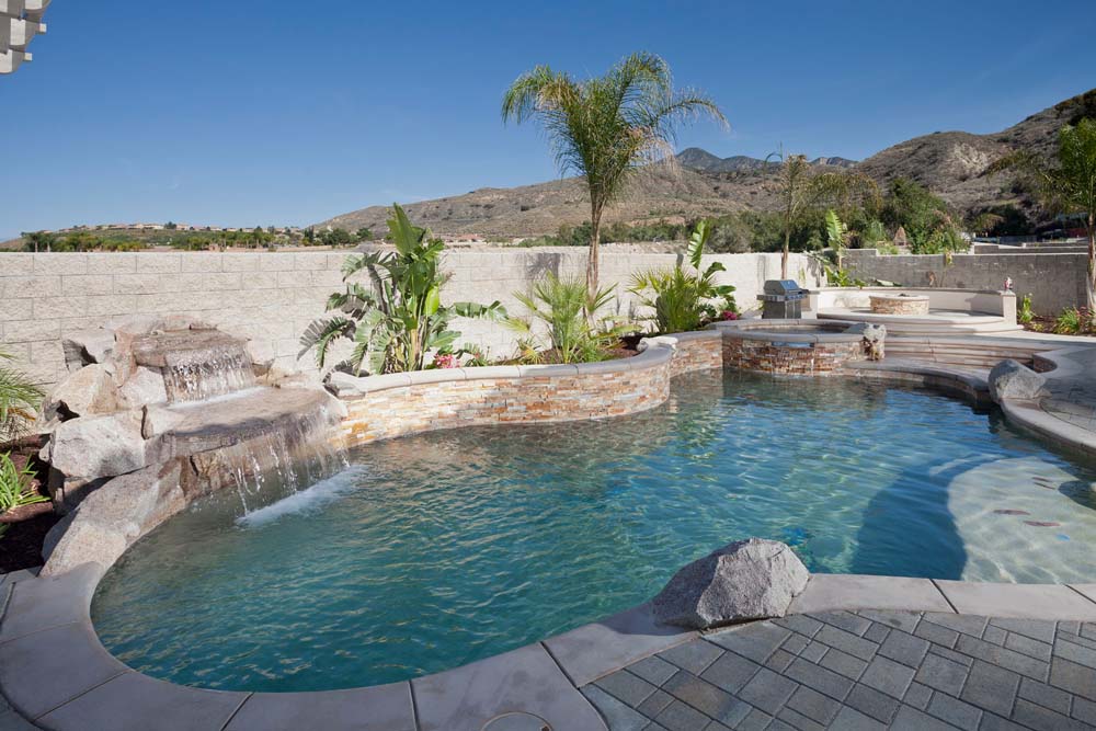 Freeform Pools | California Pools