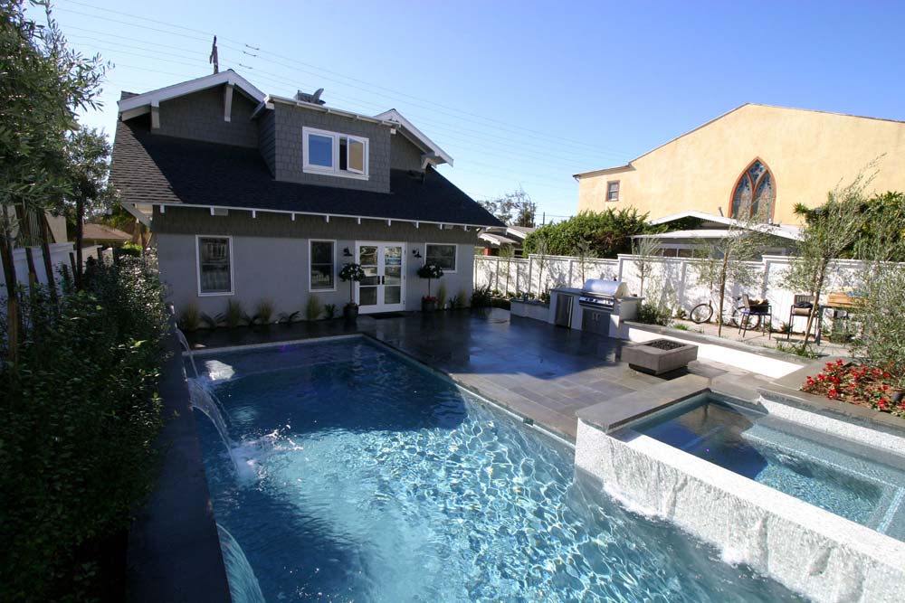 Small Pools | California Pools