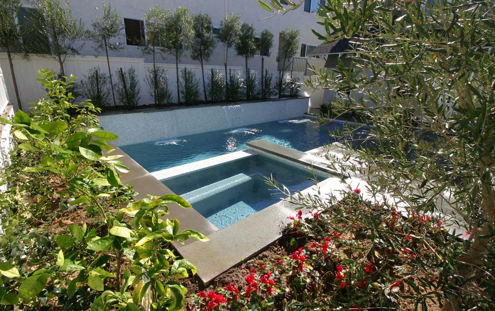 Small Pools | California Pools
