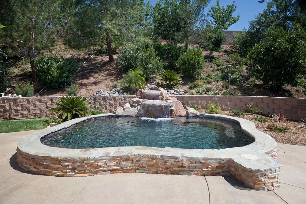 Small Pools | California Pools